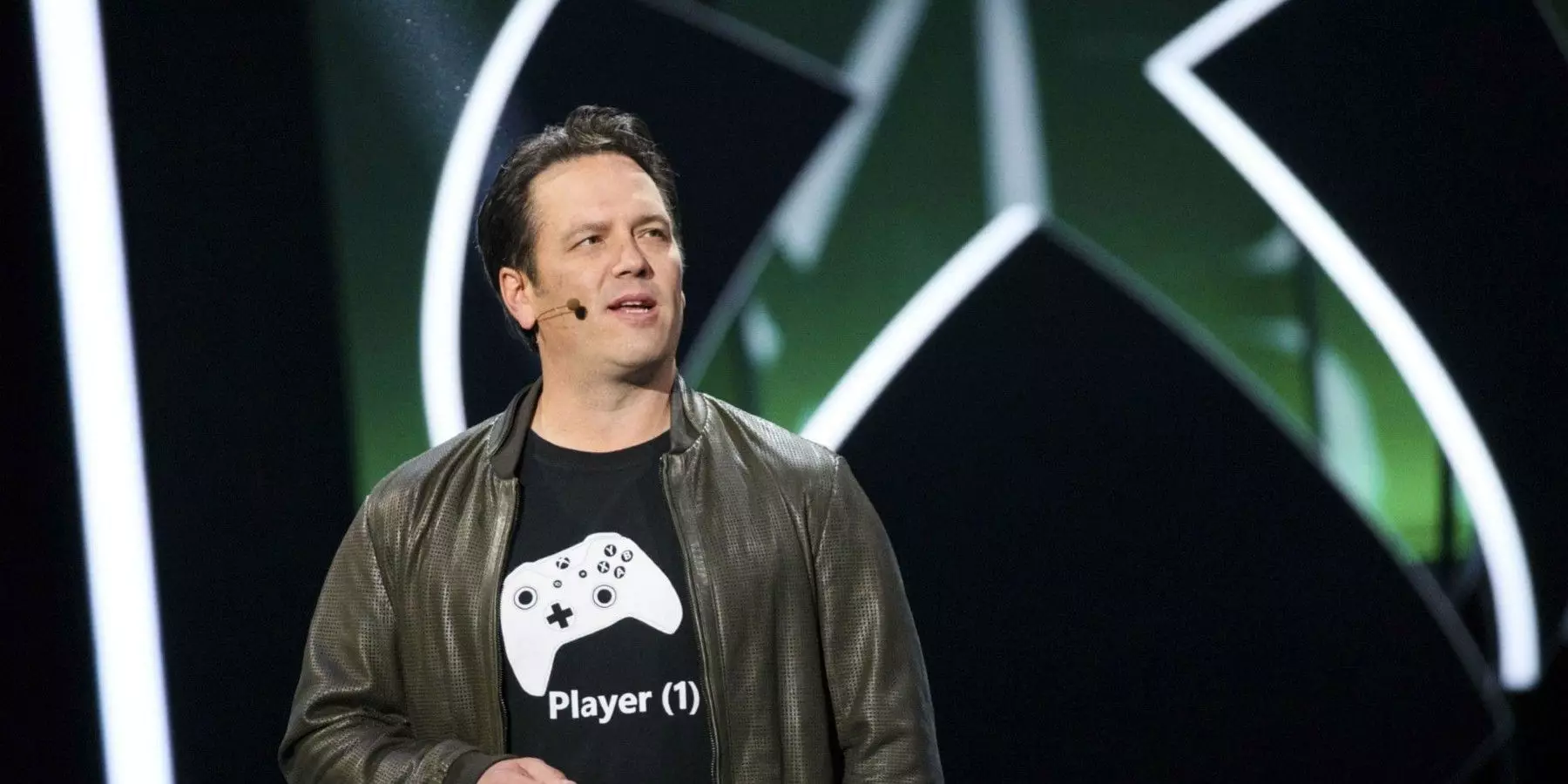 phil spencer xbox lobo arka plan