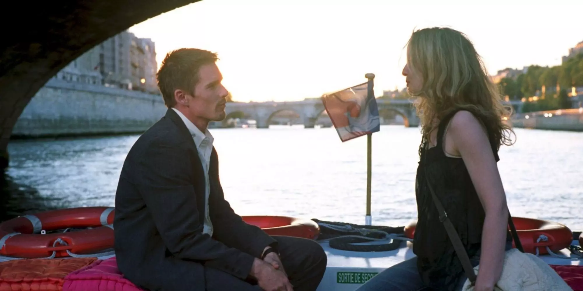 Before Sunset (2004) filminden bir görüntü.