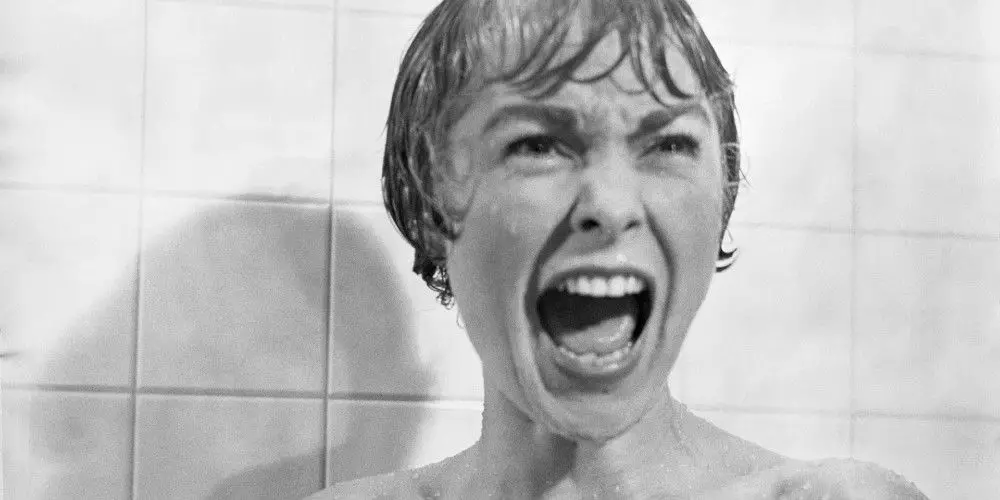 Marion berteriak di kamar mandi di Psycho