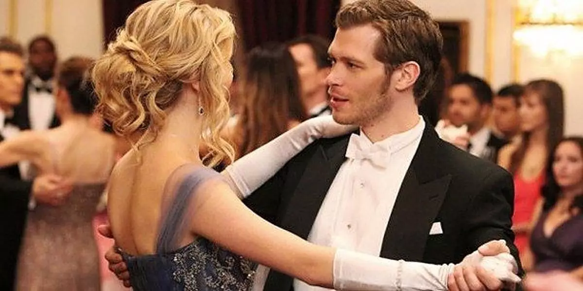 The Vampire Diaries Caroline y Klaus