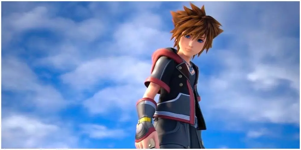 Sora con il cielo azzurro.