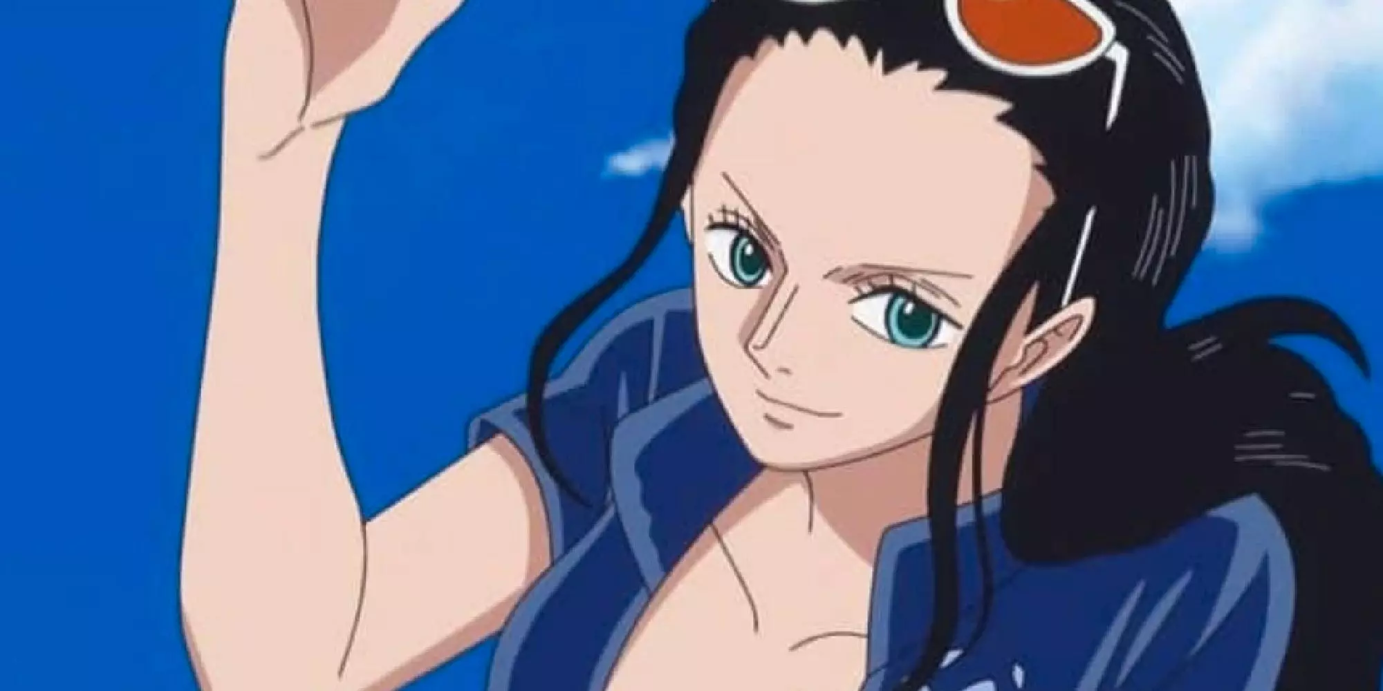 โพสต์ไทม์สคิป Nico Robin สวมแว่นกันแดดและยืนอยู่ข้างนอกใน One Piece