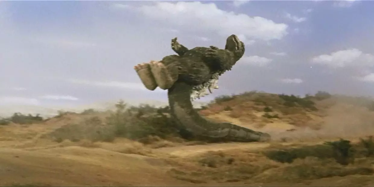 La Piedbato en Godzilo kontraŭ Megalon