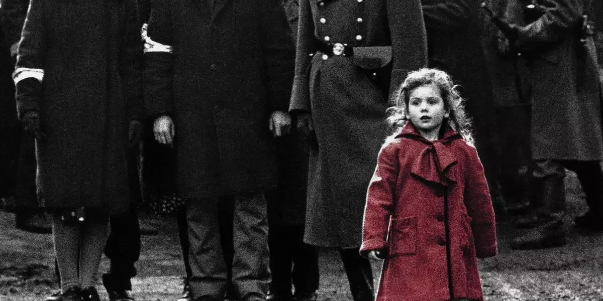 Ang babaeng may pulang amerikana sa Schindler's List