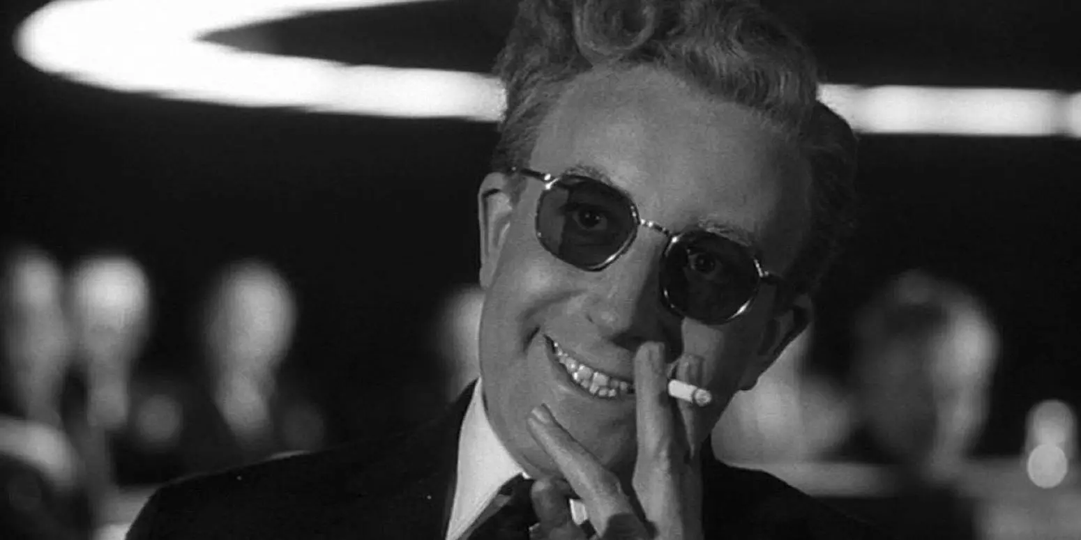 Dr Strangelove دىكى پېتېر ساتقۇچىلار