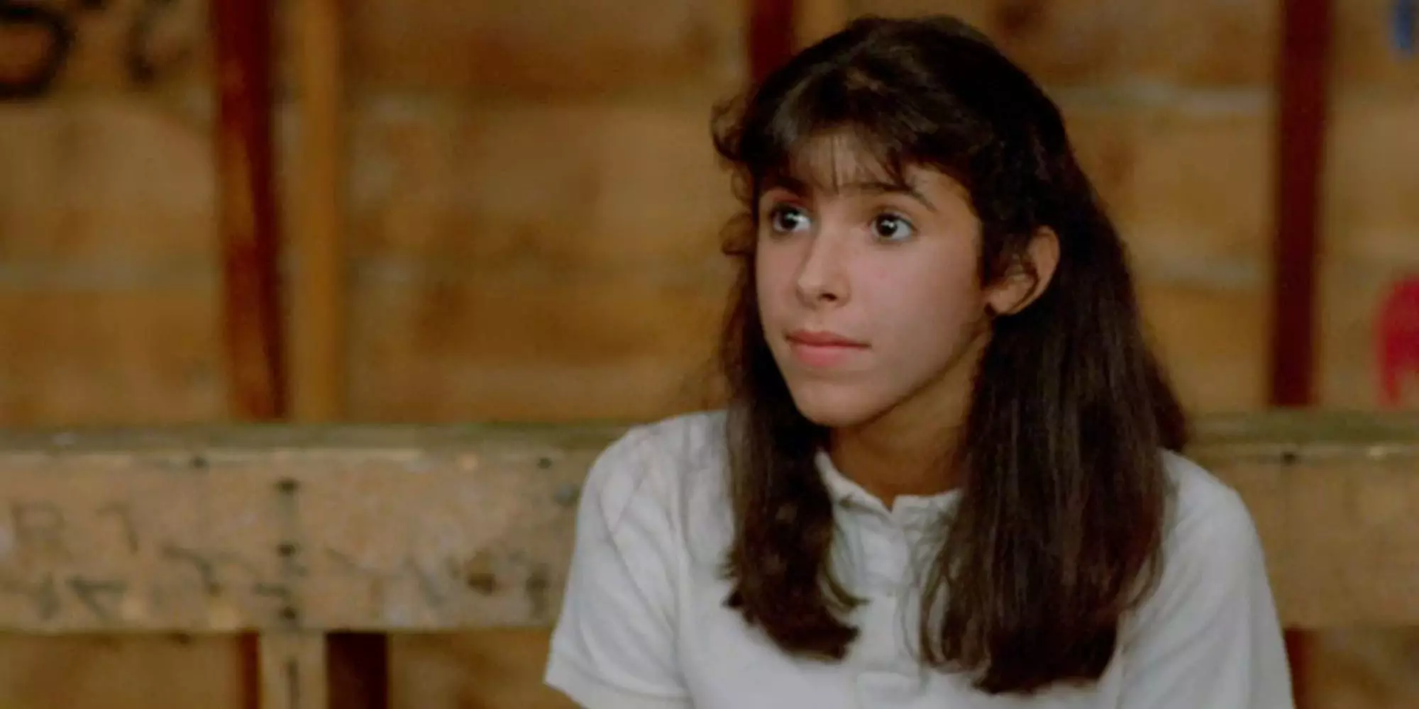 Angela lati Sleepaway Camp