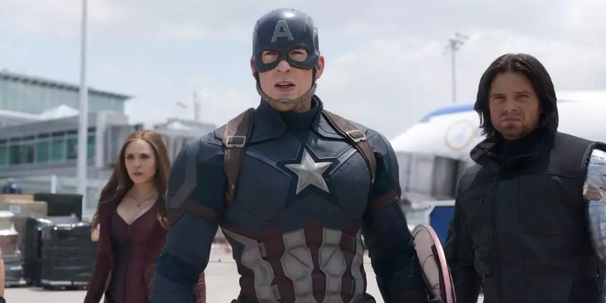 Kapten Amerika: Perang Sipil, Scarlet Witch, Bucky