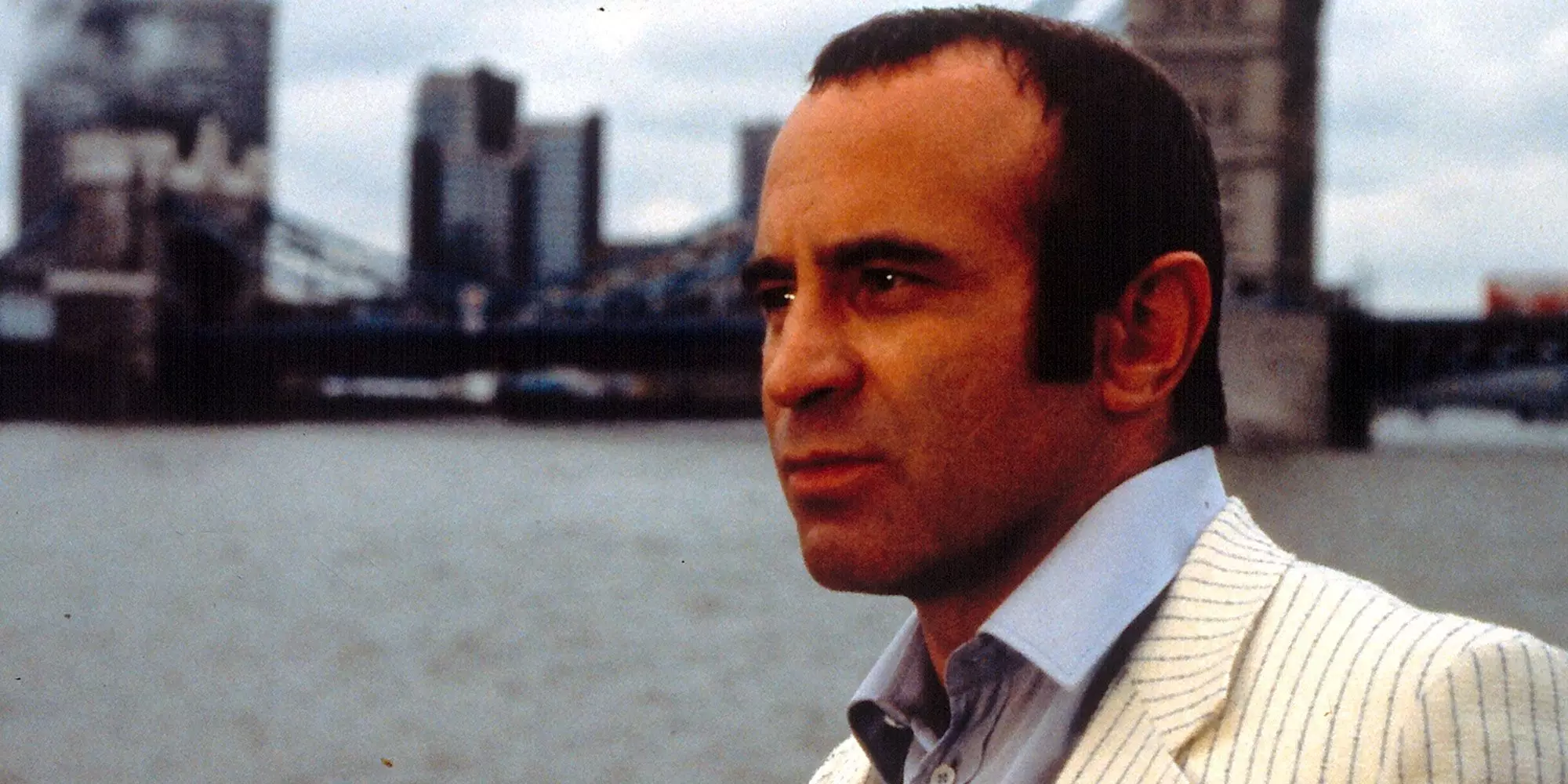 Bob Hoskins wek Harold Shand di The Long Good Friday