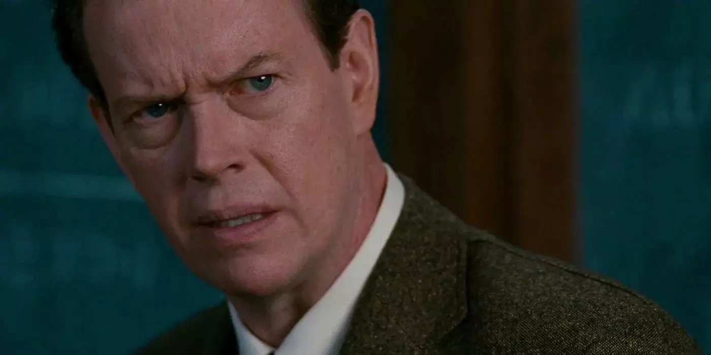 Sebapali sa Dylan Baker's Curt Connors a kanna a bapala karolo e hlahelletseng ho Spider-Man 4.