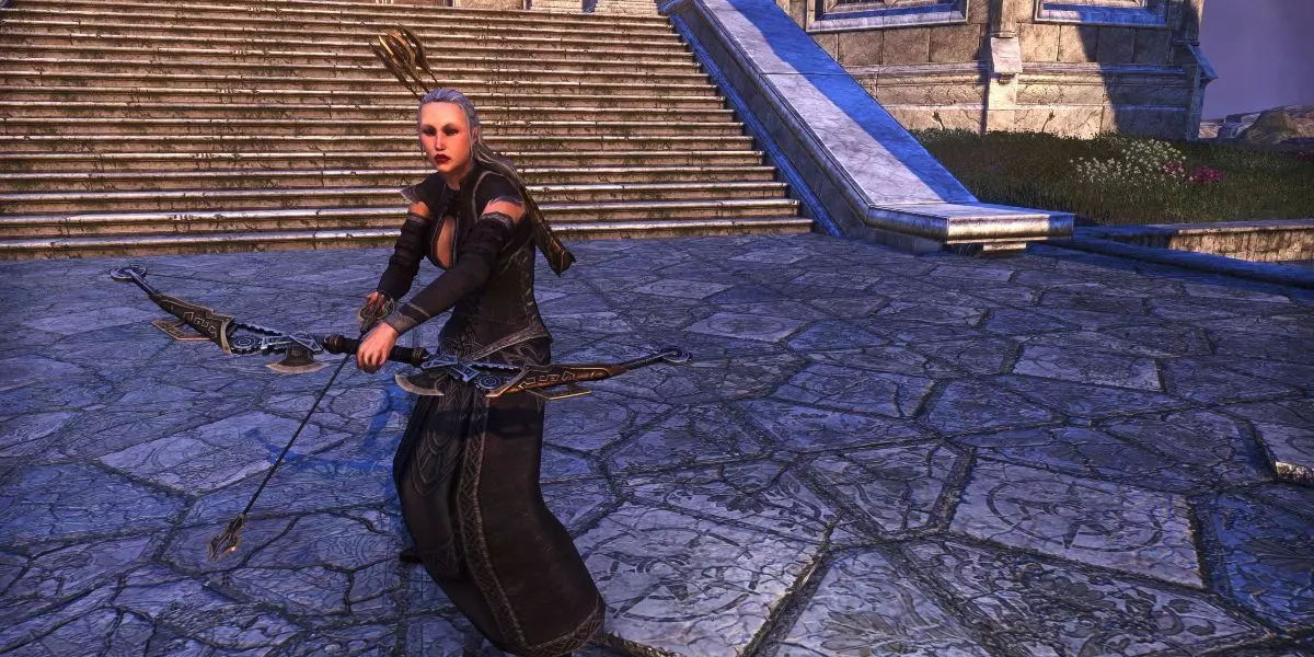 Pemain nganggo busur lan panah ing The Elder Scrolls Online