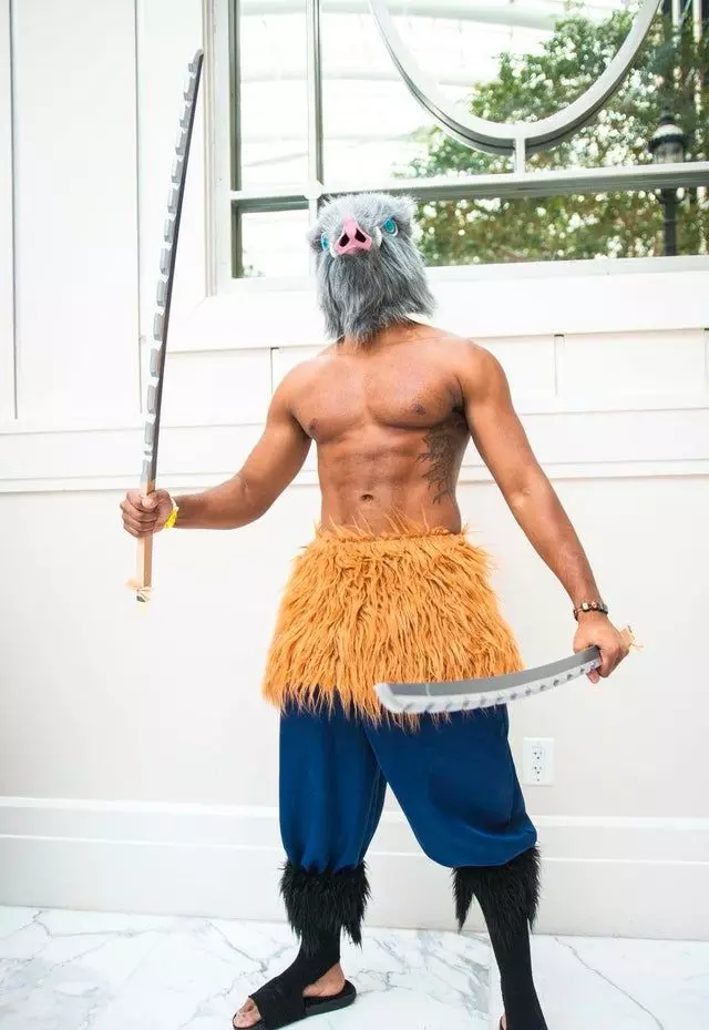 èṣu-apaniyan-inosuke-cosplay